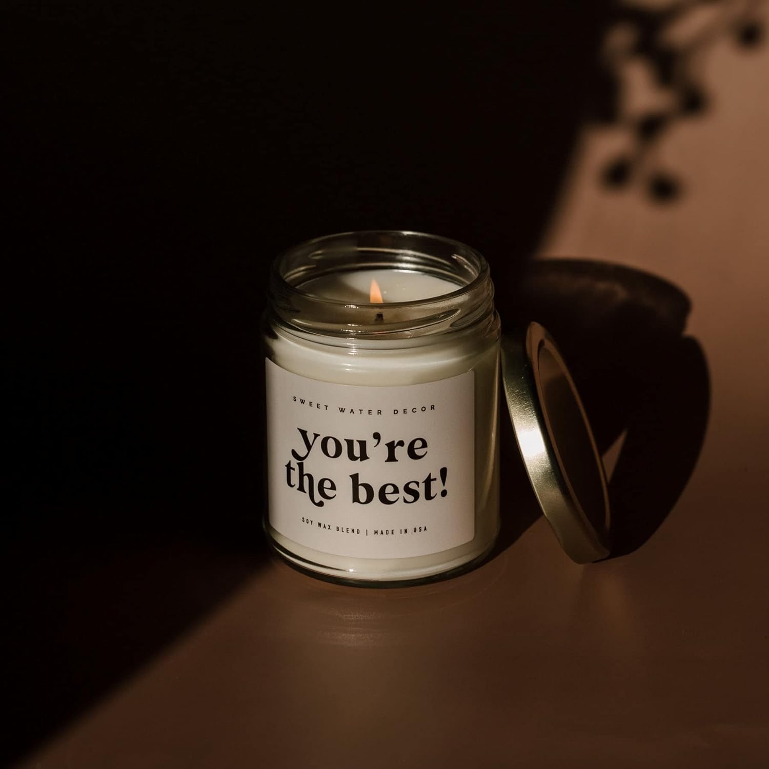 12 Best Smelling Scented Candles To Make Your Home Cozier - GEAUTE