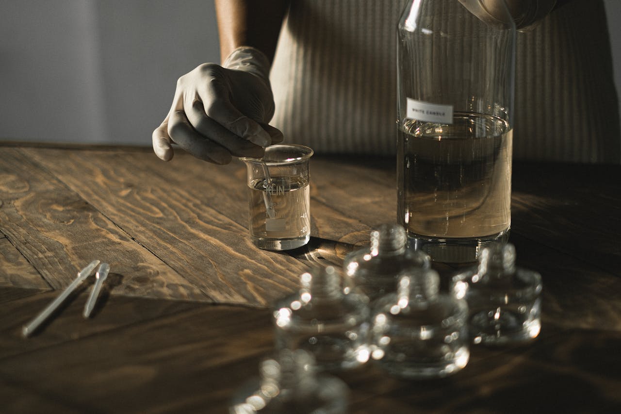How to Test Perfume Longevity: Tips and Tricks for Lasting Fragrance ...